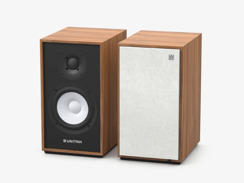 Unitra ZGB-401 Bookshelf Speakers - Analogue Seduction