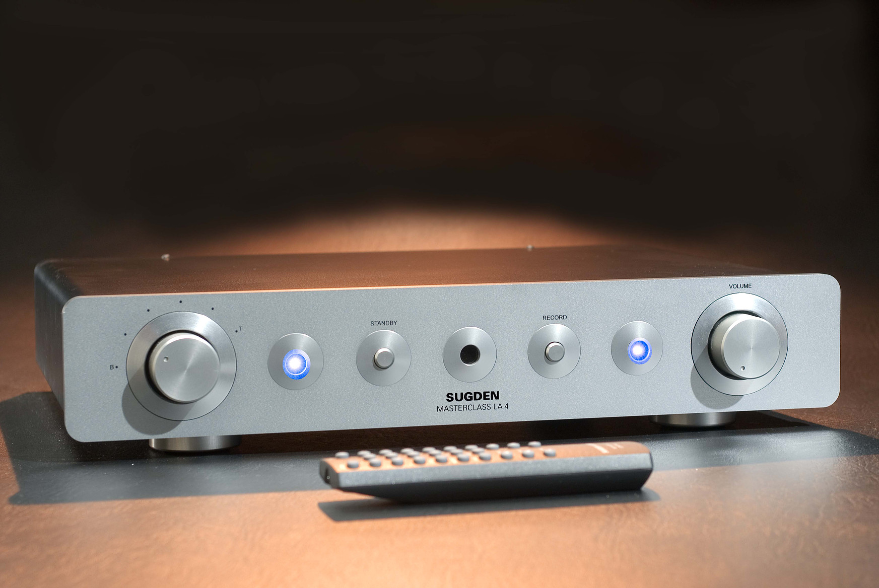 Sugden Masterclass LA-4 Line Pre Amplifier - Analogue Seduction
