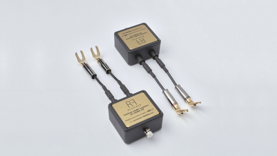 Connected Fidelity RF Blocker Gold - Analogue Seduction