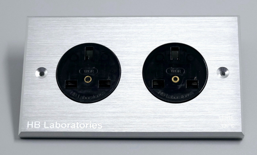 HB Labs UK Double Wall Socket - Analogue Seduction